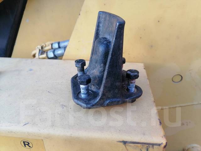 Отбойник задней рессоры Mitsubishi FUSO Fighter [FK6/ FK7] 6M61 6D17 в ...