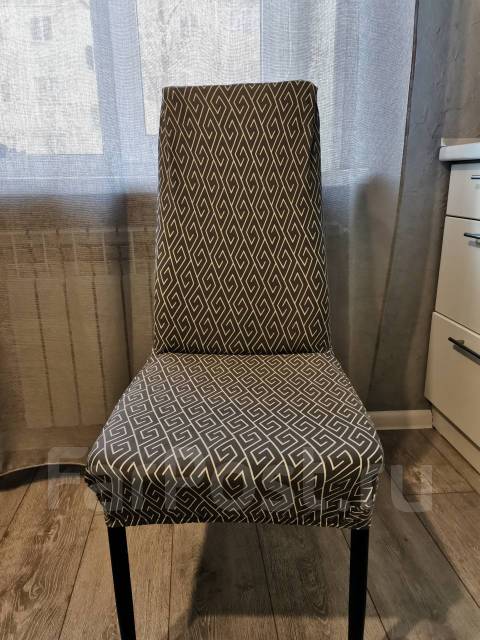 Чехлы на стулья, новый, в наличии. Цена: 300₽ во Владивостоке