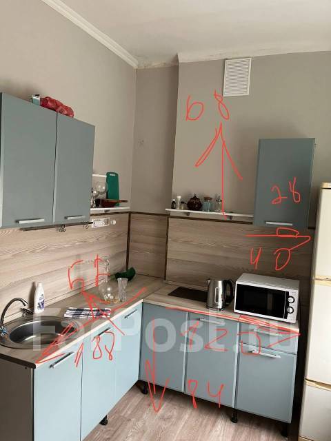 Кухонный гарнитур с мойкой, б/у, в наличии. Цена: 15 000₽ в Уссурийске