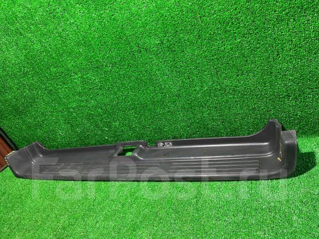 Нaклaдка заднего бампера Hilux Surf KZN185 159000км купить во ...