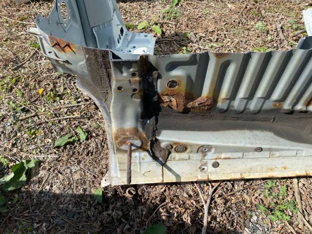 Порог кузова Toyota Land Cruiser 2008 6140160060 UZJ 200 2UZ-FE, правый ...