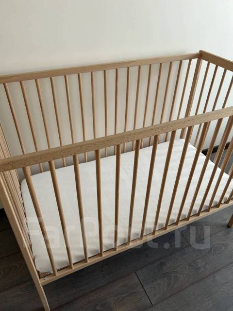 Детская кроватка IKEA Sniglar, б/у, в наличии. Цена: 8 000₽ во Владивостоке