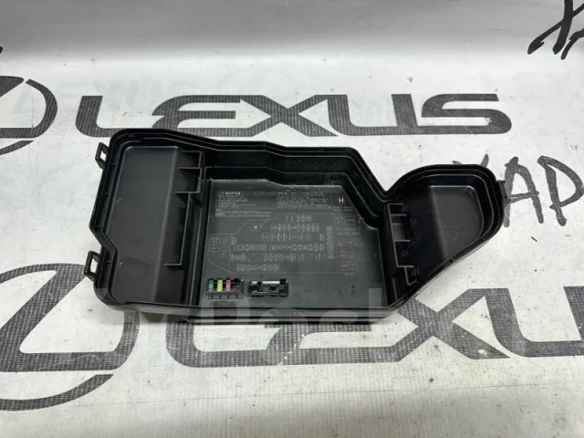 Крышка блока предохранителей Lexus Rx4 Rx200T Rx300 Rx350 Rx450H 2015 ...