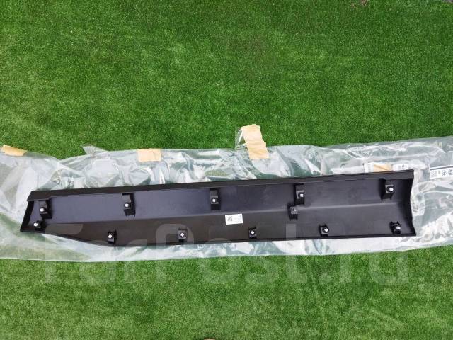 Накладка на дверь 7507442040 Toyota RAV4 перед лево Новая Japan купить ...