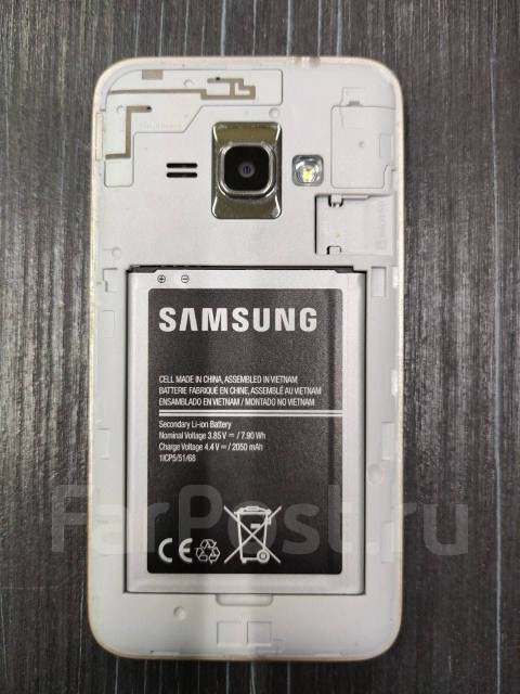 Смартфон Samsung J1 2016 (J120F/DS), 8 гб, 4.50", моноблок, бежевый, 3G ...