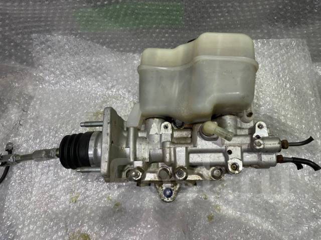 Главный тормозной цилиндр Lexus GX470 Prado 120 купить во Владивостоке ...