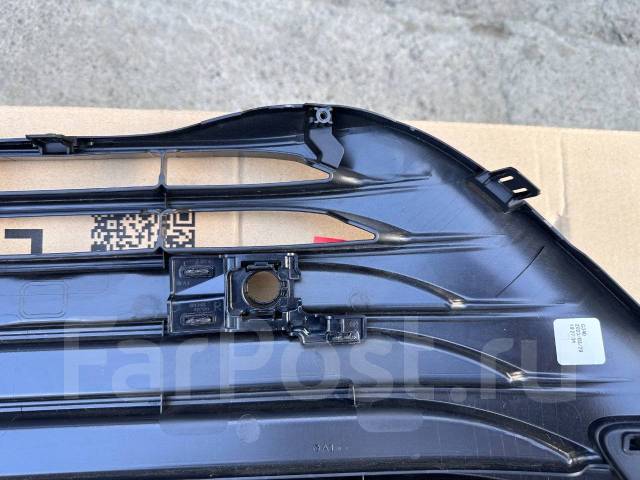 Решетка бампера с камерой Toyota Harrier MXUA80, 85 купить во ...