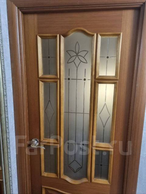 Двери межкомнатные 80 см, б/у, в наличии. Цена: 5 000₽ в Хабаровске