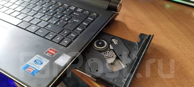 Ноутбук ДНС i3, игровой, 14", 250 Гб, 4 гб, 2,5 ГГц, WiFi, 1 ч. б/у, в ...
