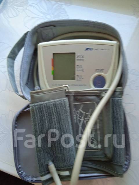 Тонометр, б/у, в наличии. Цена: 2 000₽ во Владивостоке