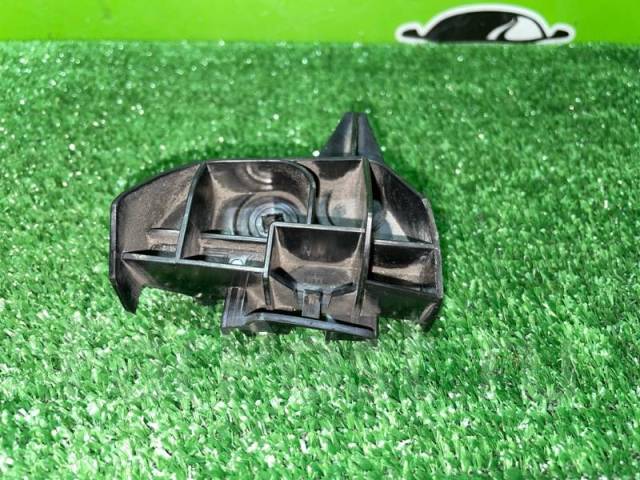 Крепление бампера Toyota Aqua 2013 5256352030 NHP10 1Nzfxe, заднее ...