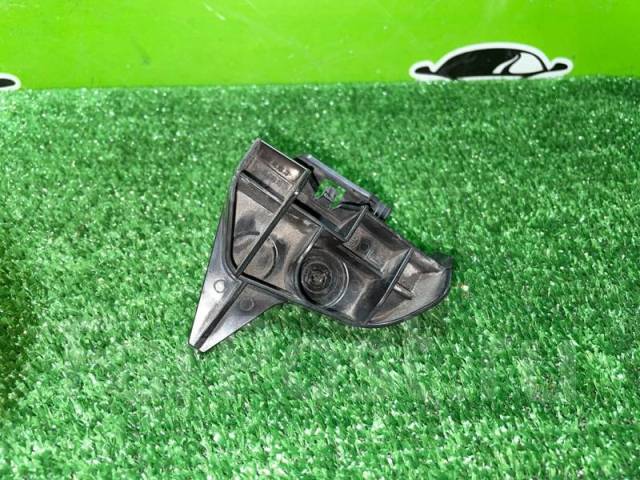 Крепление бампера Toyota Aqua 2013 5256352030 NHP10 1Nzfxe, заднее ...