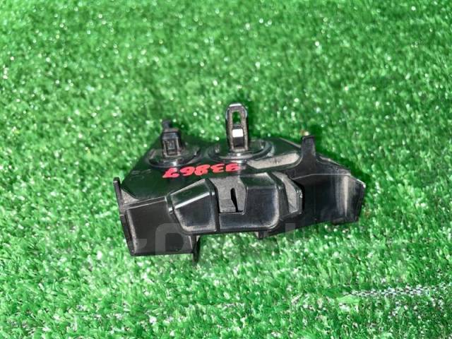 Крепление бампера Toyota Aqua 2013 5256352030 NHP10 1Nzfxe, заднее ...