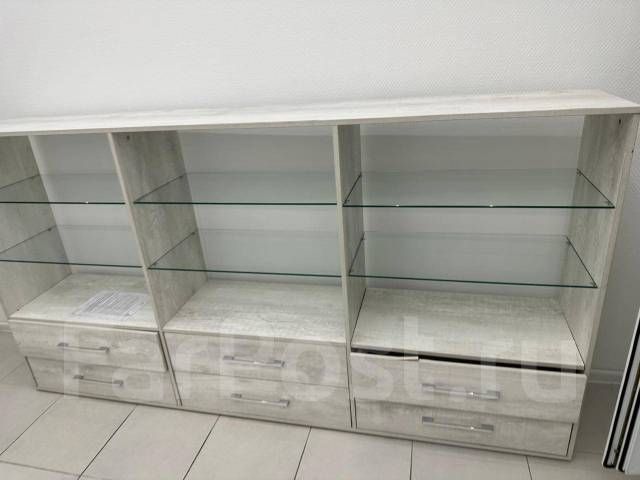 Комод, б/у, в наличии. Цена: 5 000₽ во Владивостоке