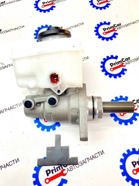 Главный тормозной цилиндр Toyota Land Cruiser Prado 4702860030 GRJ120 ...
