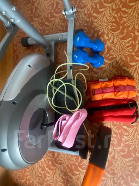 Эллиптический тренажер, б/у, в наличии. Цена: 14 999₽ во Владивостоке