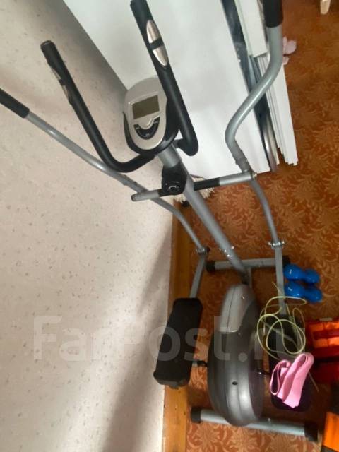 Эллиптический тренажер, б/у, в наличии. Цена: 14 999₽ во Владивостоке