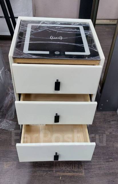 Тумба прикроватная с подсветкой и беспроводной зарядкой, USB, новый, в ...