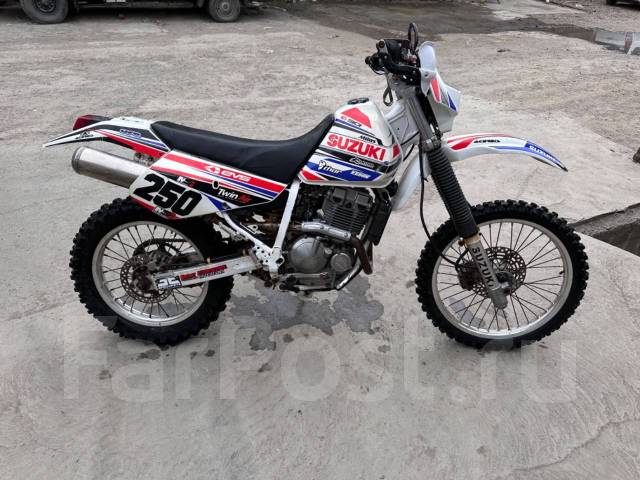 Suzuki DR 250, 250 куб. см. 4х тактный, с пробегом, исправен, 100 км, бензин, эндуро, есть птс ...