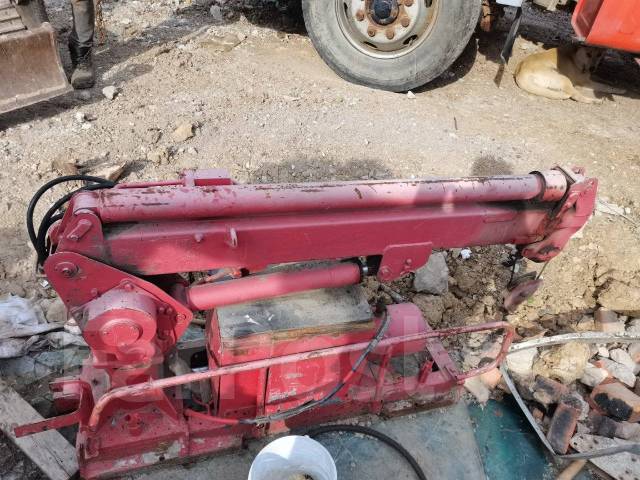 Крановая установка UNIC 100, 1 000 куб. см. 100 м/ч, 2000 год, б/у без ...