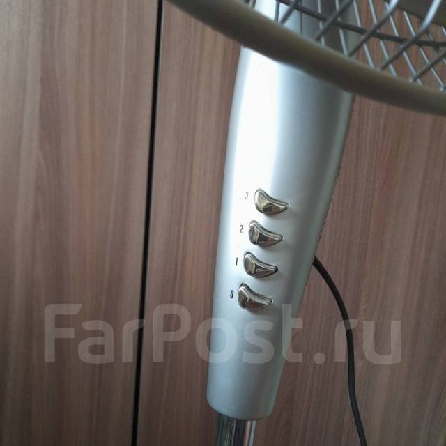 Вентилятор напольный Vitek VT-1908 SR, б/у, в наличии. Цена: 1 100₽ во ...