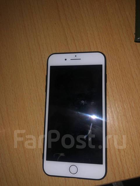 Продам айфон 7 plus порвался шлейф на экран. Лежит без надобности, 64 ...