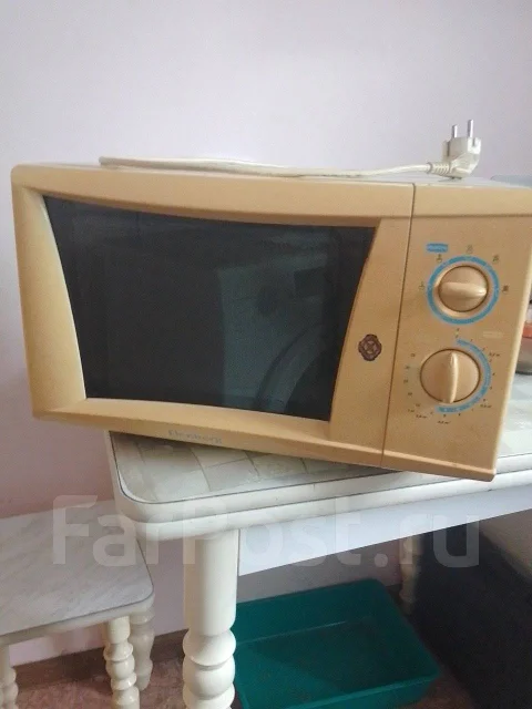 Продам печь микроволновая, Elenberg, б/у, в наличии. Цена: 500₽ во ...
