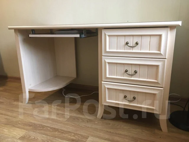 Письменный (компьютерный) стол в винтажном стиле, прямоугольный, ящик ...