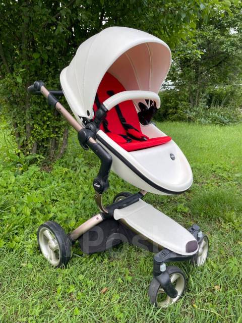 Коляска mima xari 2в1 золотое шасси, б/у, в наличии. Цена: 19 000₽ в ...