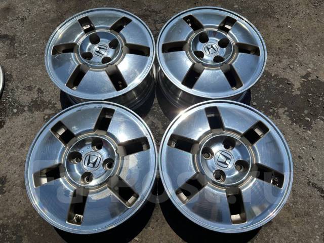Блестящий оригинал Honda R14 4x100, 14", 1 шт, Ширина диска 5.5" Вылет ...