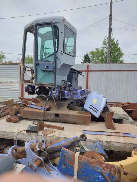 Экскаватор Hitachi EX55UR-3 по запчастям во Владивостоке