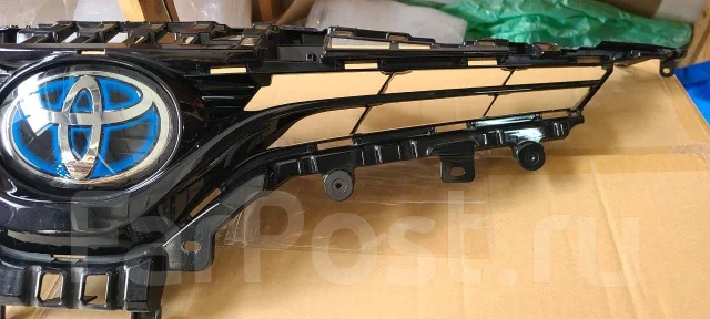 Решетка радиатора Toyota Camry AXVH70 купить во Владивостоке по цене ...
