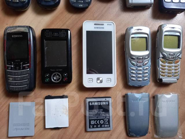 Продам коллекцию телефонов, ретро Nokia 3210, Motorola V70, T191 во ...