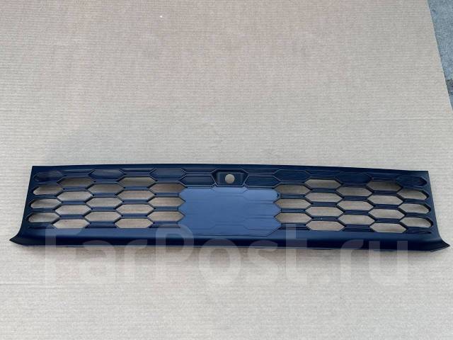 Решетка бампера Mitsubishi Outlander GN0W купить во Владивостоке по ...