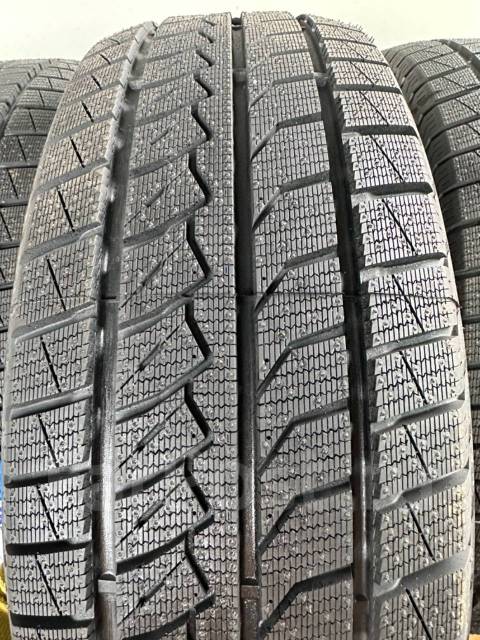 Farroad FRD79, 215/70 R15, 15", 2 шт, в наличии, 215 мм, 70 % ...