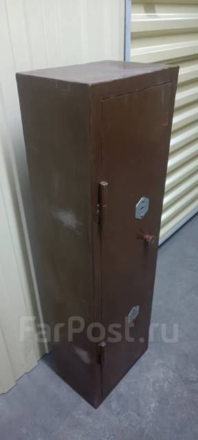 Оружейный сейф 1000*200*300 2 замка. Метр в высоту, б/у, в наличии ...