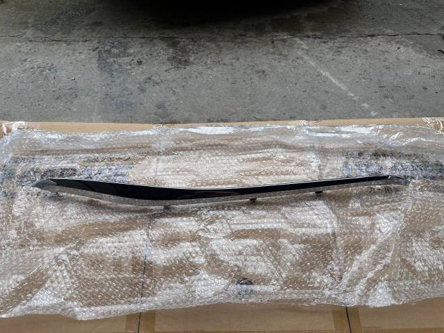 Молдинг решетки правый 5312348070 Toyota Harrier 80, Venza 2021 купить ...