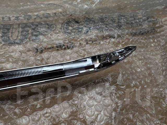 Молдинг решетки правый 5312348070 Toyota Harrier 80, Venza 2021 купить ...