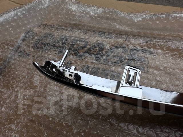 Молдинг решетки правый 5312348070 Toyota Harrier 80, Venza 2021 купить ...