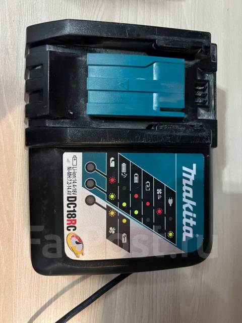 Зарядное устройство Makita DC18RC LXT 18V, б/у, в наличии. Цена: 4 000 ...
