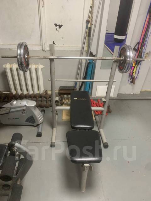 Скамья для жима + штанга, б/у, в наличии. Цена: 16 000₽ во Владивостоке