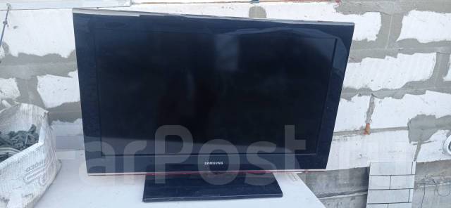 Телевизор Samsung, 32", б/у, в наличии. Цена: 2 000₽ во Владивостоке