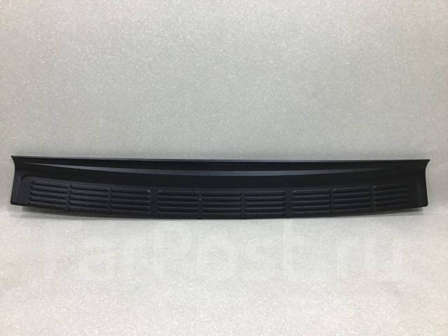 Накладка заднего бампера Toyota Land Cruiser 11 2007-2021 [5216260040 ...