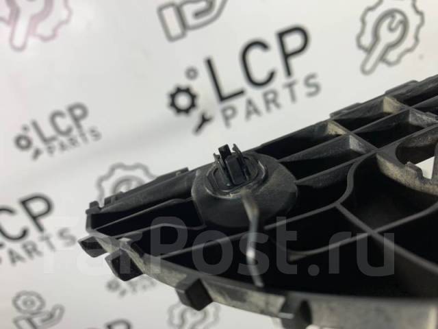 Крепление бампера Toyota Alphard 2016 5215658040 AGH35W 2AR-FE, заднее ...