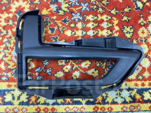 Накладка противотуманной фары Nissan X-Trail 622566FL0B NT32, правая ...