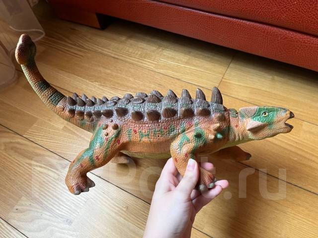 Игрушки динозавры одним лотом, б/у, в наличии. Цена: 2 500₽ во Владивостоке