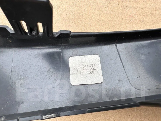 Решетка радиатора Toyota Corolla Sports 210 купить во Владивостоке по ...