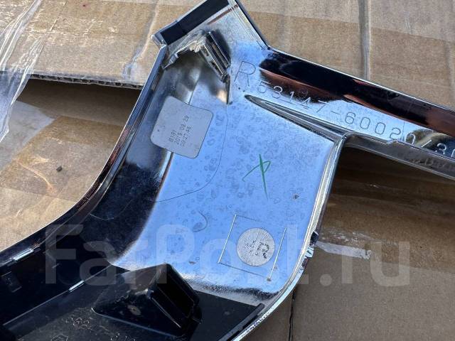 Ресничка фары правая Toyota Land Cruiser Prado 150, оригинал купить во ...