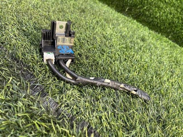 Блок предохранителей Toyota Ractis 2011 8262052070 NSP120 1NRFE ...