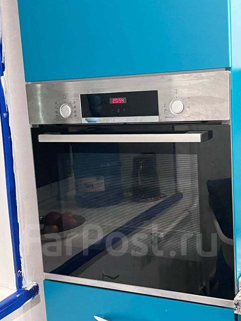 Встроенный духовой шкаф Bosch, б/у, в наличии. Цена: 3 500₽ во Владивостоке